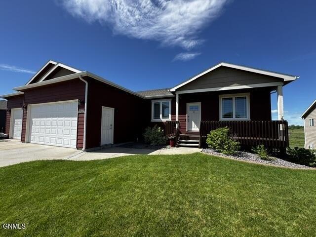 2833 Bullinger Dr, Dickinson, ND 58601