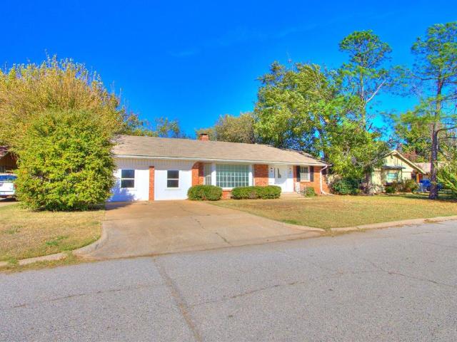 2833 Chaucer Drive
