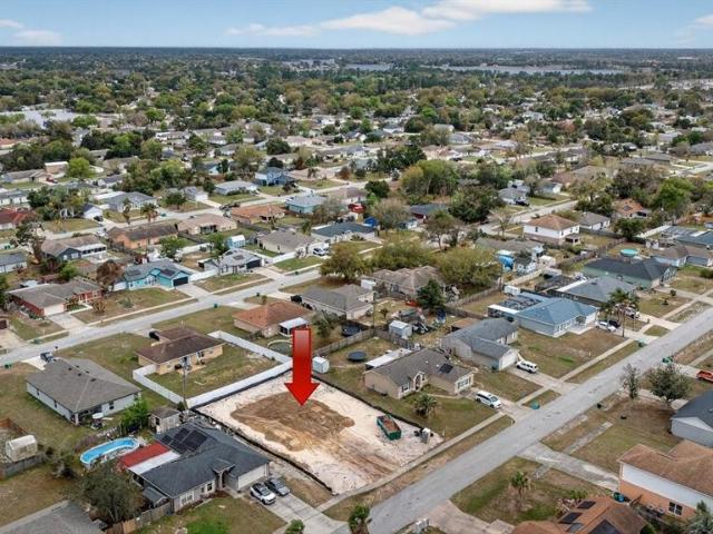 2833 Corrigan Dr, Deltona, FL 32738 | MLS #V4947 | Compass