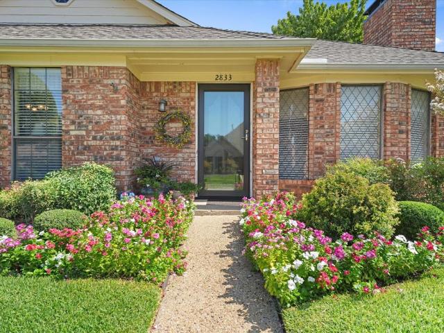2833 Stoneridge Drive
