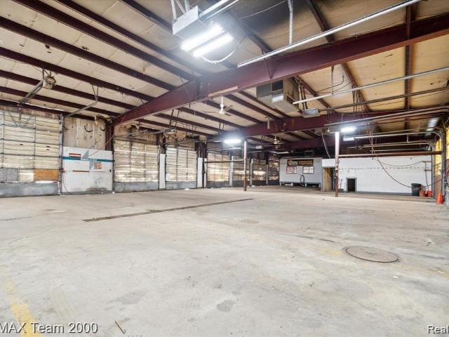 2833 S Dort