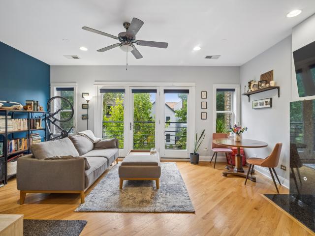 2833 W Lyndale Street # 2
