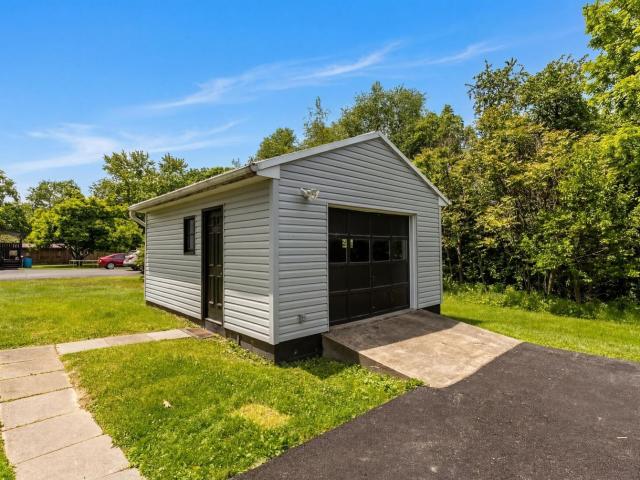 283 Center Grange