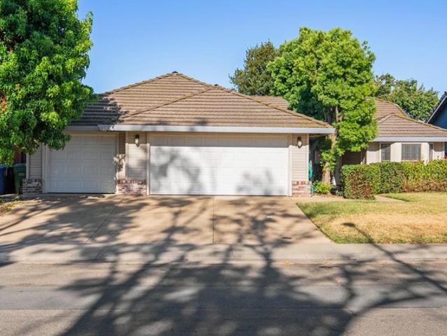 283 Emerald Oak Dr, Galt, CA 95632