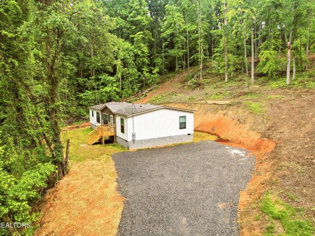 283 Farmers Hollow Rd