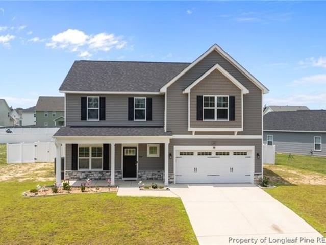 283 Leach Creek Dr, Raeford, NC 28376