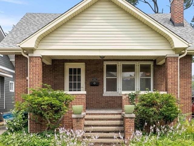 283 N Michigan Ave, Elmhurst, IL 60126