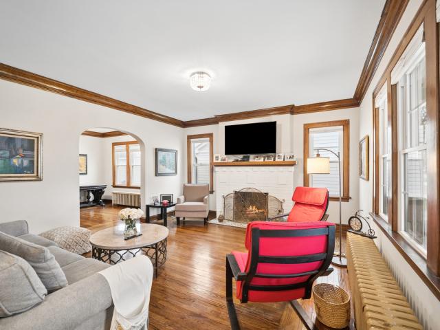 283 N Michigan Avenue