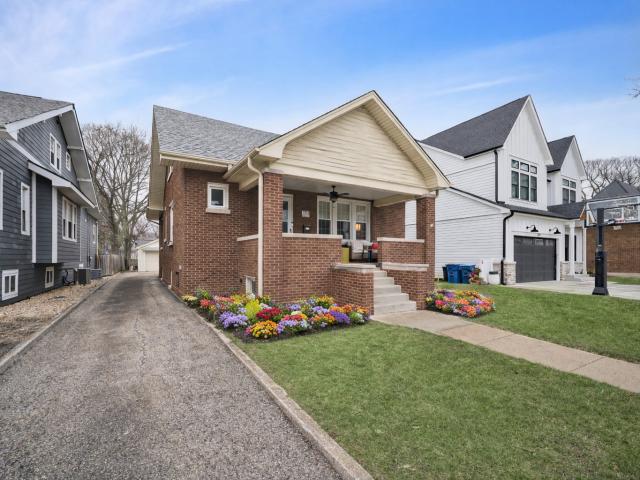 283 N Michigan St, Elmhurst, IL 60126 | MLS #12600 | Compass