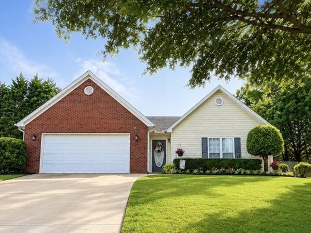 283 Natchez Cir, Winder, GA 30680