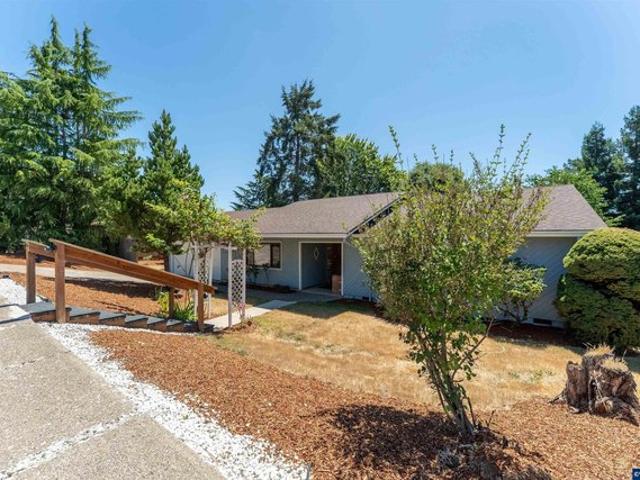 283 NW Reed Ln, Dallas, OR 97338