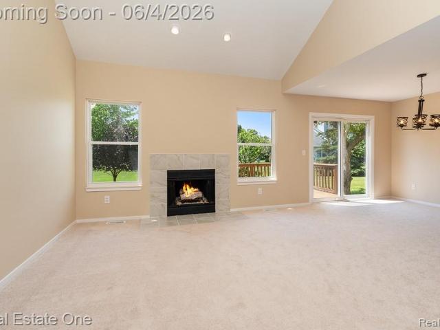 283 Whispering Hill