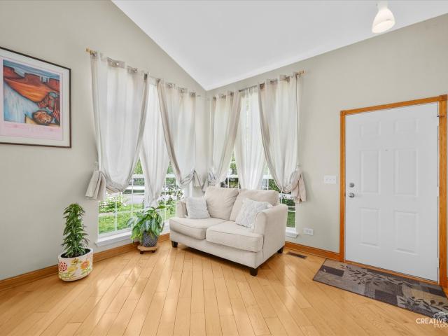 2844 Bluewater Circle