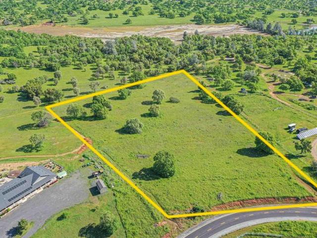 2844 Canoe St, Copperopolis, CA 95228