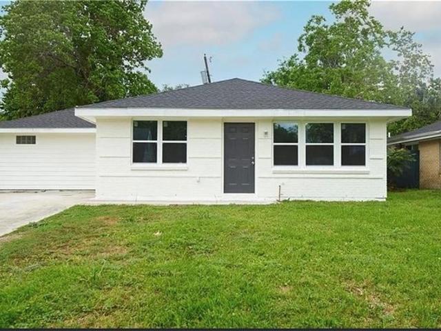 2844 Somerset Dr, New Orleans, LA 70131