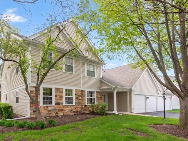 2845 Meadow Ln Unit V1, Schaumburg, IL 60193