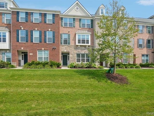 2845 Hardwick Rd, Ann Arbor, MI 48105