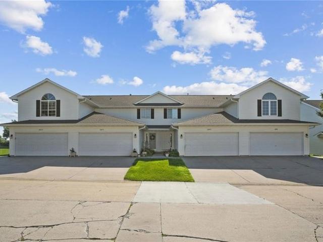 2845 6th St, Marion, IA 52302