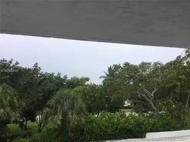 28466700 10230 Collins Ave #204