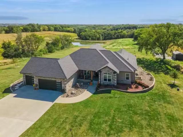 2846 & 2852 260TH STREET, ST CHARLES, IA 50240 Single Family R.