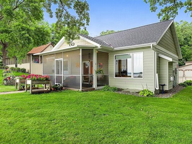 28471 Cliffwood Rd, Paynesville, MN 56362