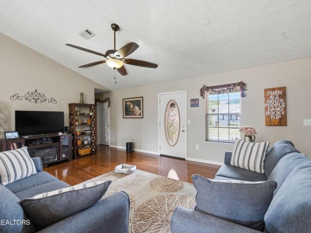 2847 English Valley Lane
