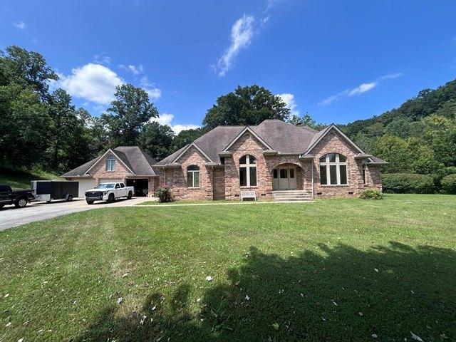 2847 Jennys Crk, Staffordsville, KY 41256