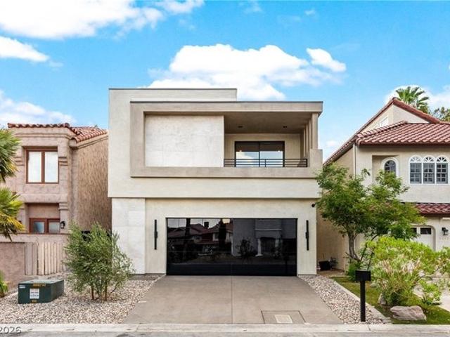 2847 Queens Courtyard Dr, Las Vegas, NV 89109