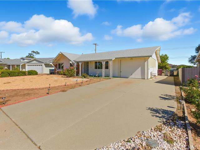 28484 E Worcester Rd, Menifee, CA 92586 | Compass