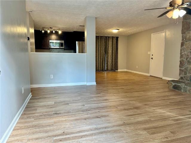 2848 Ancient Oak Court