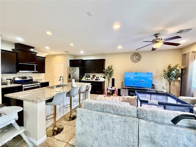 2848 Glass Vine Court