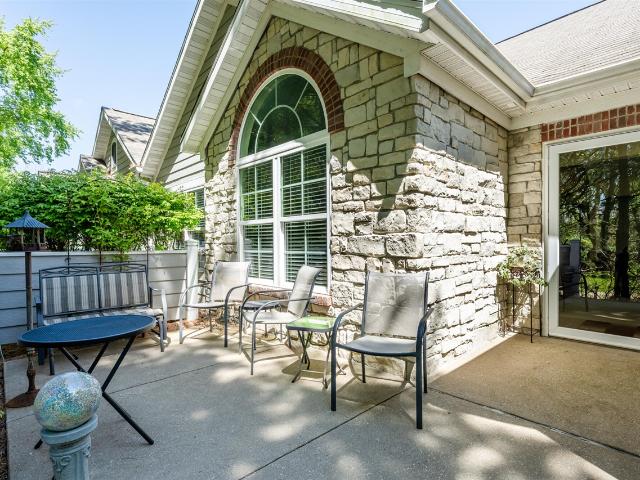 2848 Villa Lane