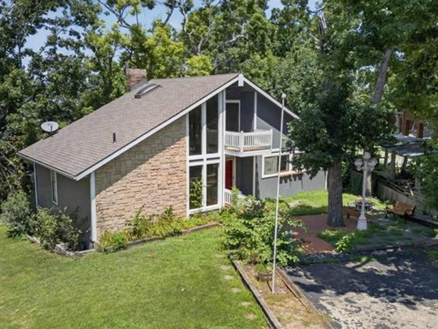 28499 Nevada Ave, Warsaw, MO 65355