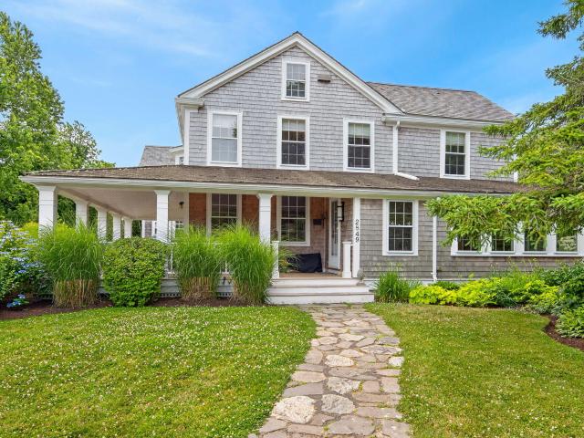 2849 Main Street