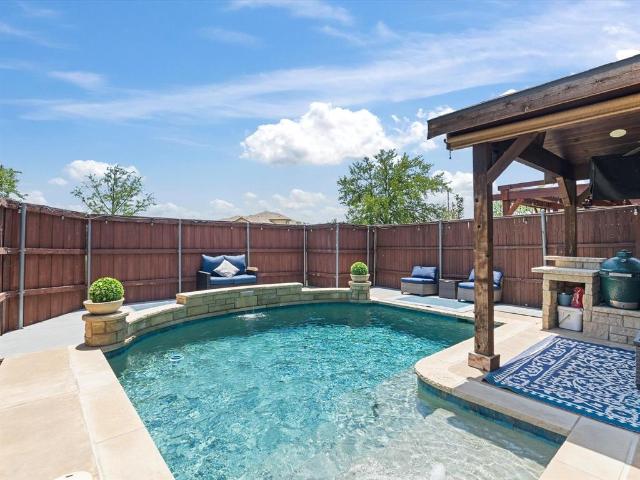 2849 Greenway Drive