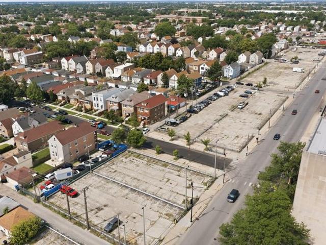 2849 3 W 51st St, Chicago, IL 60632