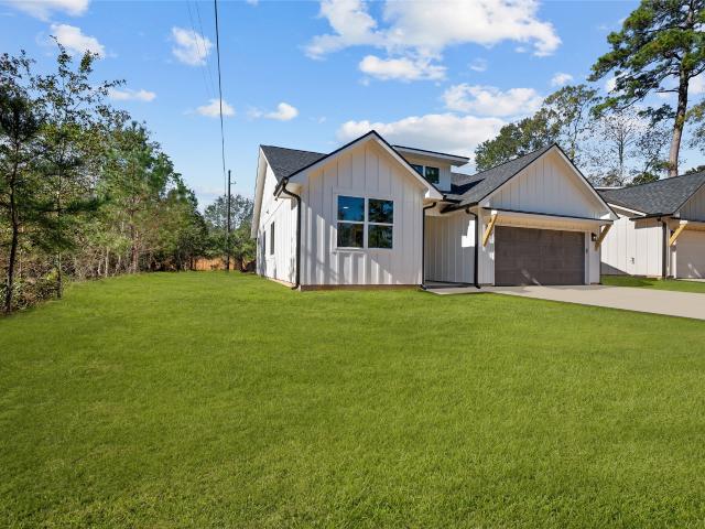 28407 Champion Oaks Drive