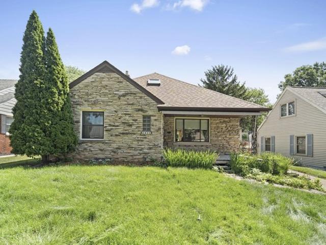 2840 N 86th St, Milwaukee, WI 53222