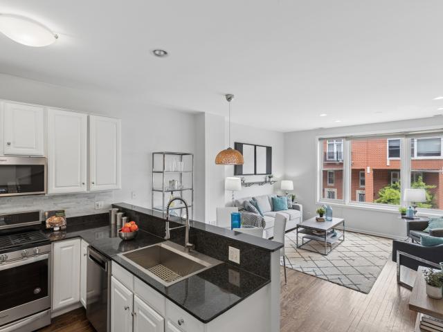 2840 N Lincoln Avenue # H4
