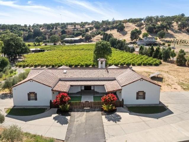 2840 Delmar Ave, Loomis, CA 95650