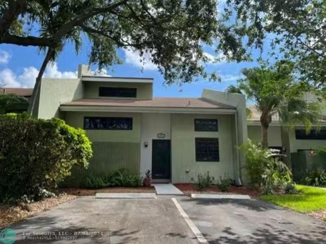 2840 S OAKLAND FOREST DR APT 2905, OAKLAND PARK, FL 33309 Cond.