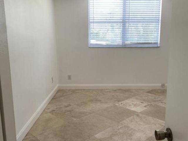 2840 Somerset Dr Apt 105M, Lauderdale Lakes, FL 33311