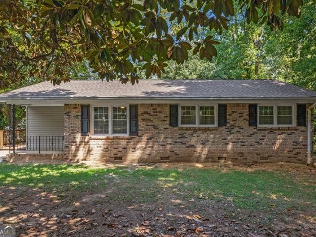 2840 Somerton Dr, Morrow, GA 30260