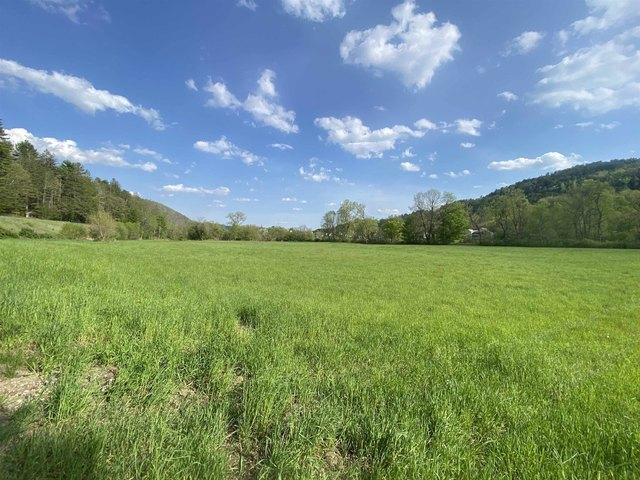 2840 VT Route 14, Royalton, VT 05068