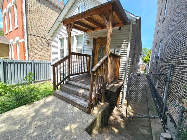 2840 W 23rd Place