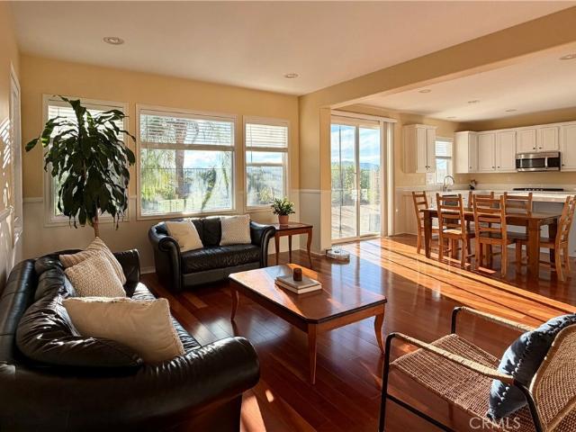 28410 Agajanian Dr, Saugus, CA 91390 | MLS #RS26026