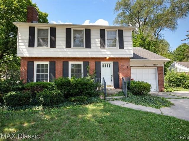 28411 Eldorado Pl, Lathrup Village, MI 48076