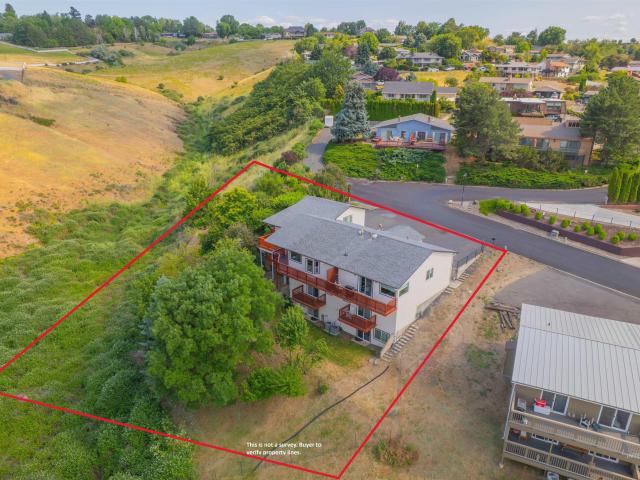 2841 Mayfair Dr