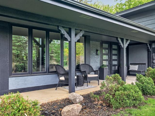 2841 Mayfield Road