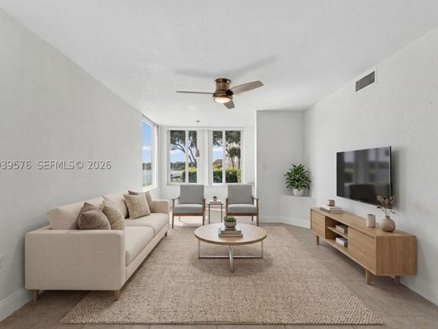 2841 N Oakland Forest Dr Apt 110, Oakland Park, FL 33309